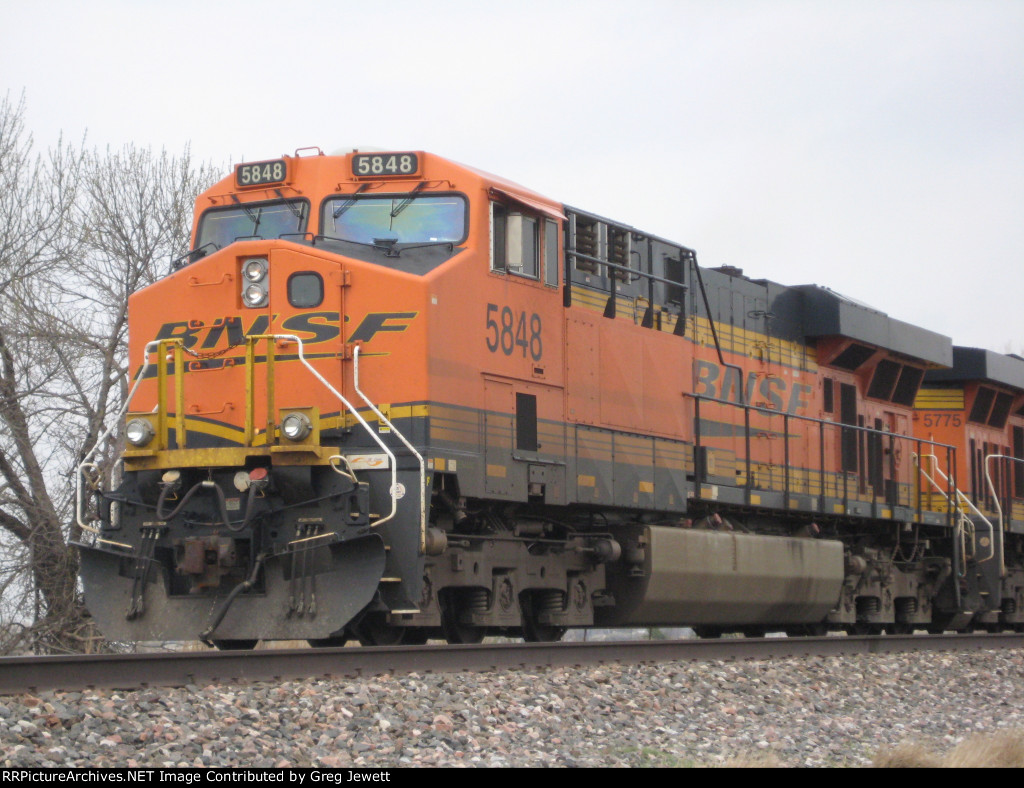 BNSF 5848